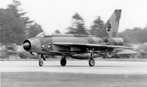 February 2022: English Electric Lightning F.3 (camo era) – 37 photos ...