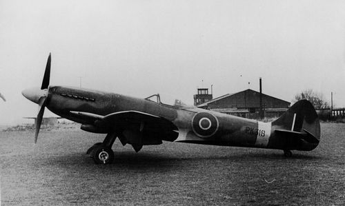 June 2022: Supermarine Spitfire F.22 – 30 photos | RAF in Combat