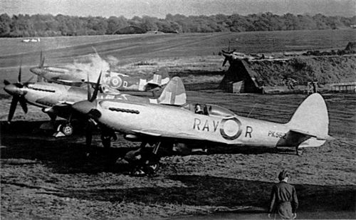 June 2022: Supermarine Spitfire F.22 – 30 photos | RAF in Combat