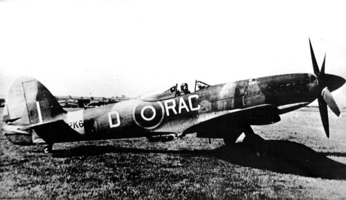 June 2022: Supermarine Spitfire F.22 – 30 photos | RAF in Combat