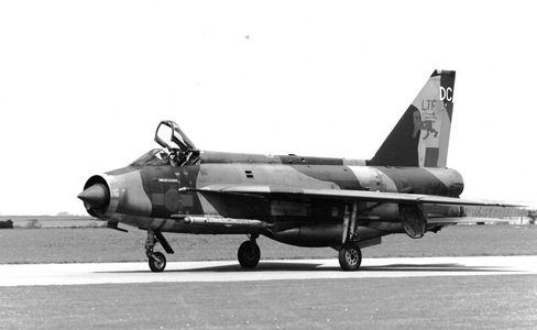 February 2022: English Electric Lightning F.3 (camo era) – 37 photos ...